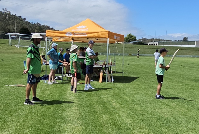Colourful family fun cricket the winner | Stanthorpe Today