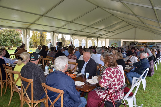 Stanthorpe's McMahon family celebrate century of farming | Stanthorpe Today